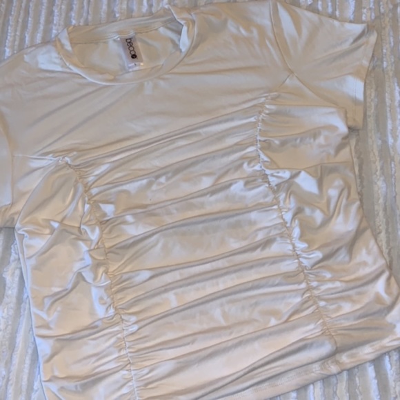 Becco | Tops | Super Soft Cream Crop Top | Poshmark